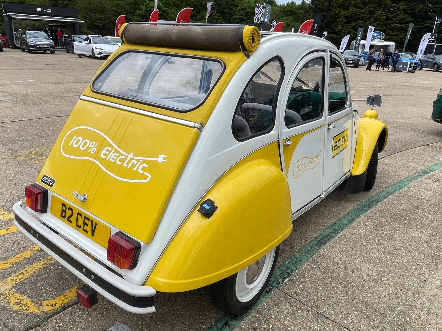 Review Electric Citroen 2CV – Brown Car Guy