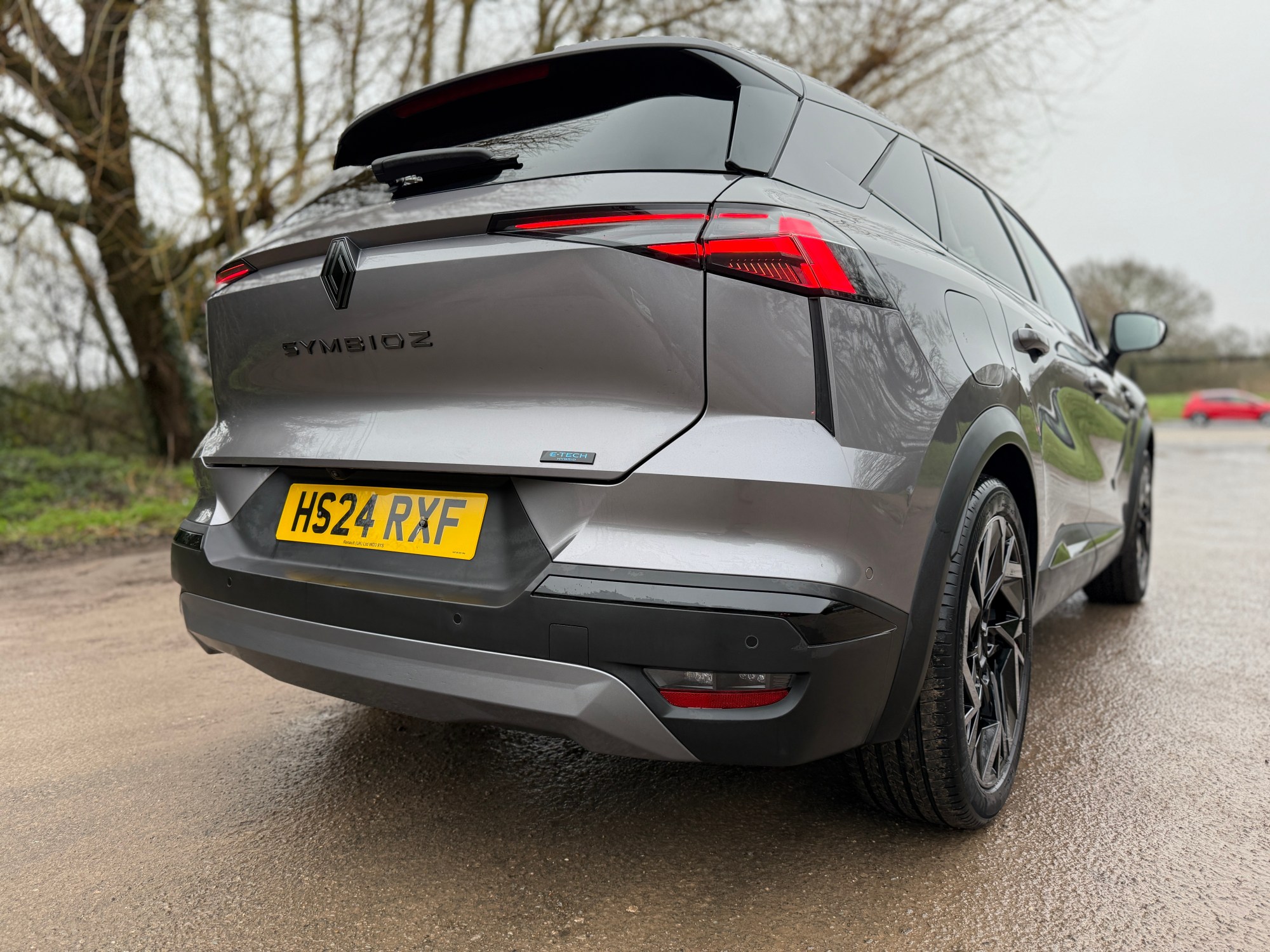 Renault Symbioz E-Tech Hybrid Review - Brown Car Guy