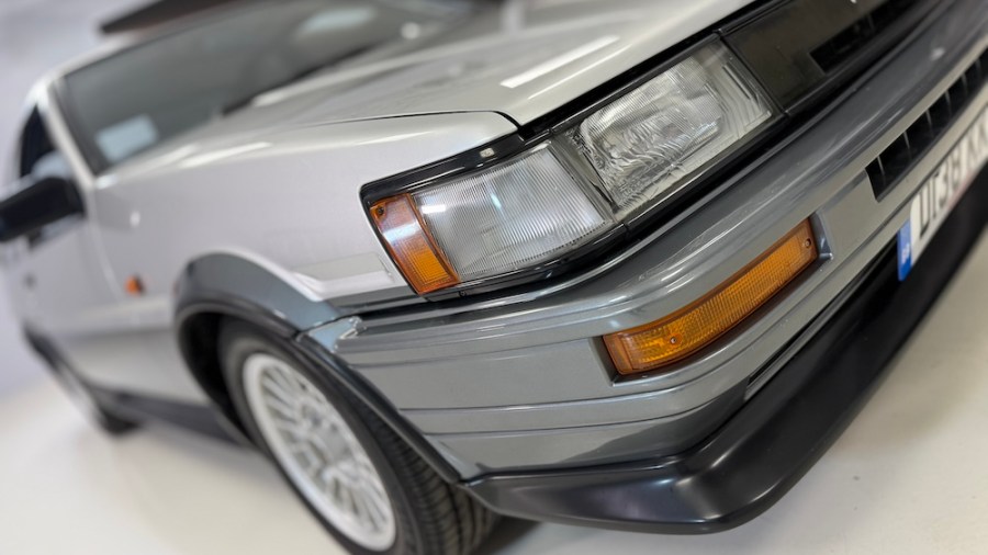 1986 Toyota AE86 Corolla GT Coupé Review – Brown Car Guy