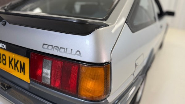 1986 Toyota AE86 Corolla GT Coupé Review – Brown Car Guy