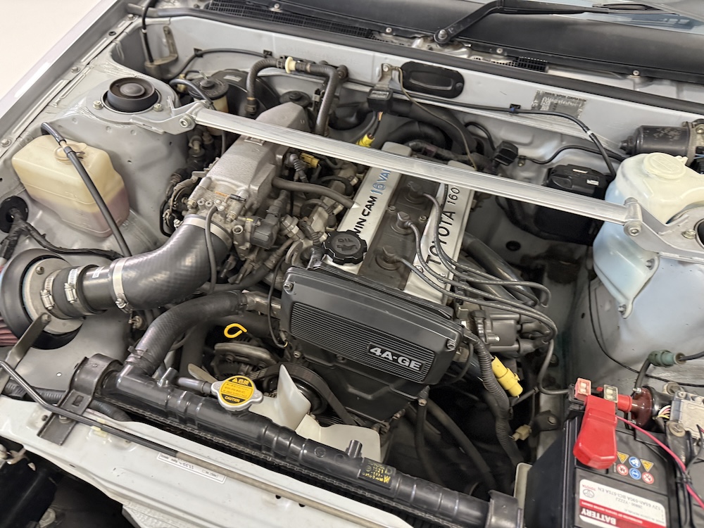 1986 Toyota AE86 Corolla GT Coupé Review – Brown Car Guy